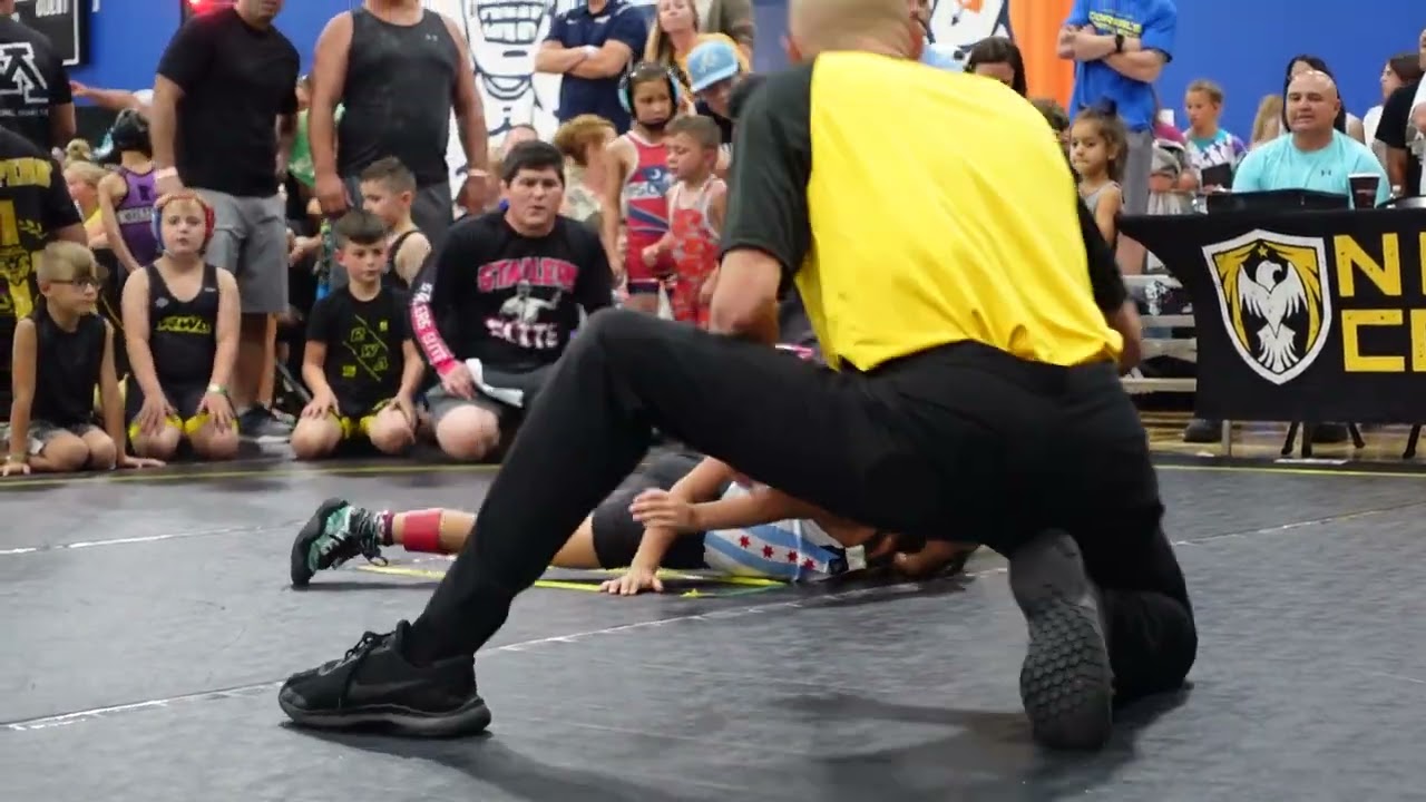 Camila vs C.Corona (2022 Grand River Rumble 7U Duals) - YouTube