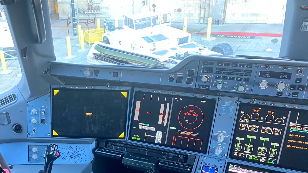 Airbus A350 1000 flight deck - YouTube