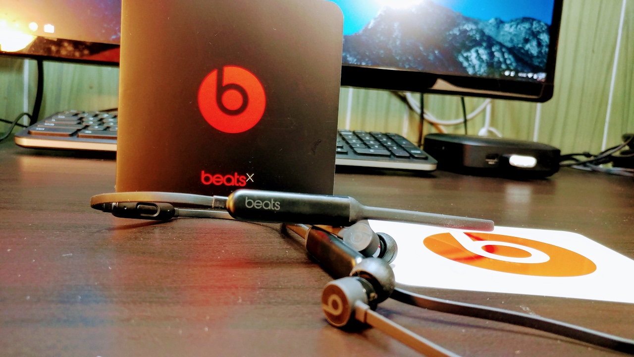 Beats X by Apple Unboxing / Sound demo - YouTube