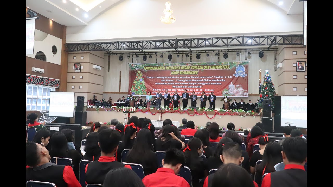 Perayaan Natal Keluarga Besar Yayasan dan Universitas HKBP Nommensen ...