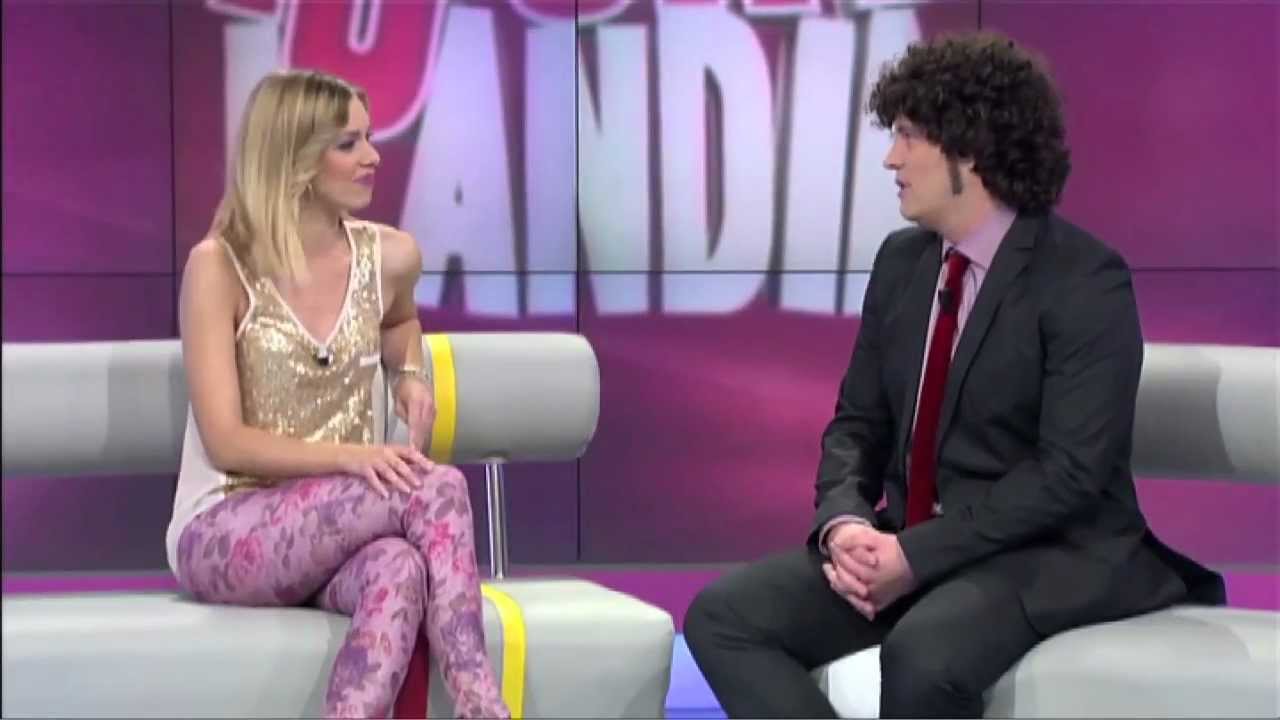 MARIA MERA INVITADA EN TOURILANDIA - YouTube