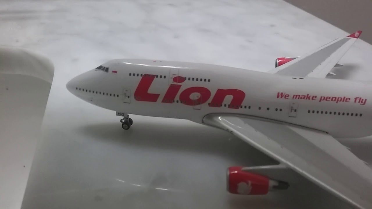 Phoenix400 Lion air 747-400 PK-LHG - YouTube