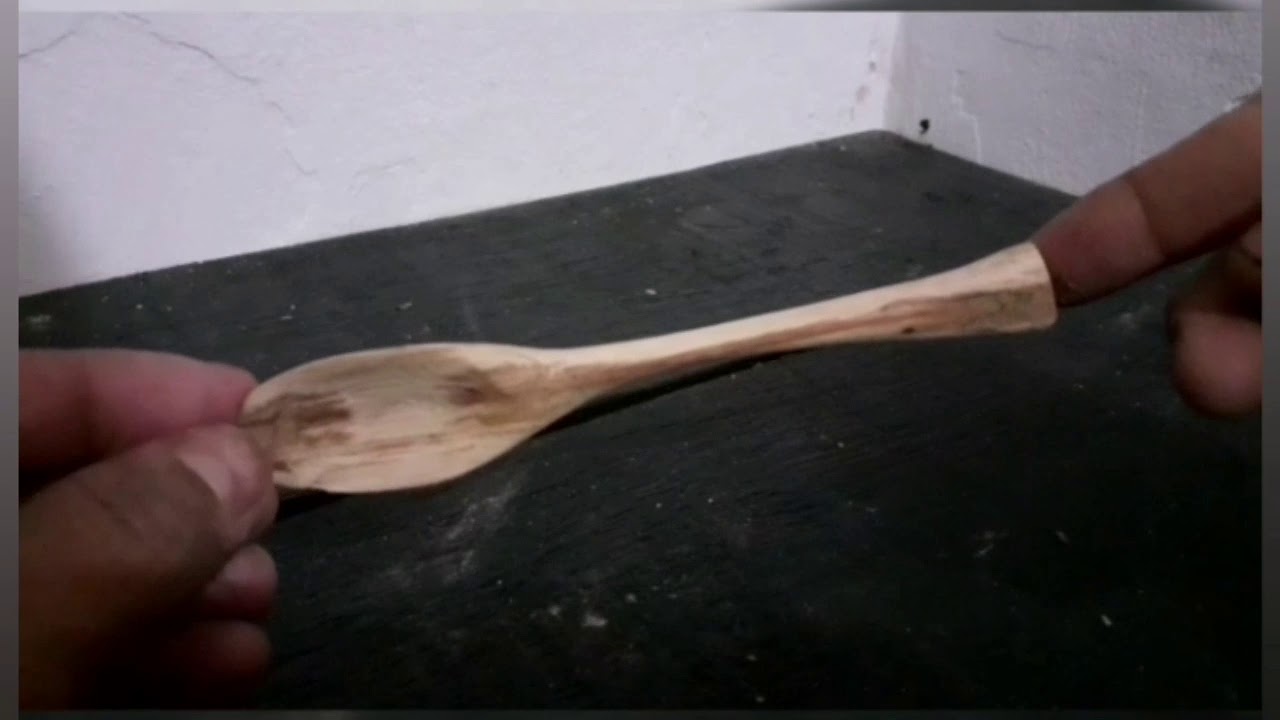 Colher artesanal em madeira - YouTube