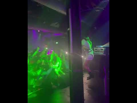 bktherula - santanny live @ xoyo ldn [performing] (pt.3) - YouTube