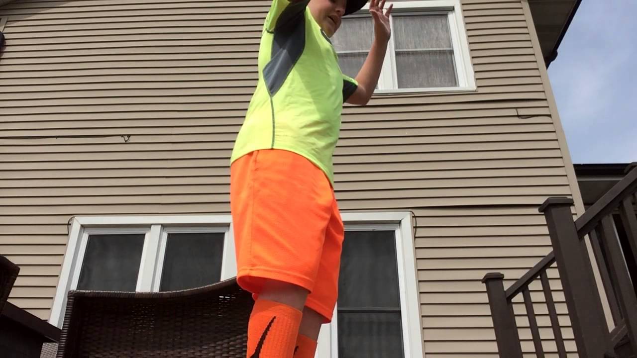 How to do easy front flips.( for beginners) - YouTube