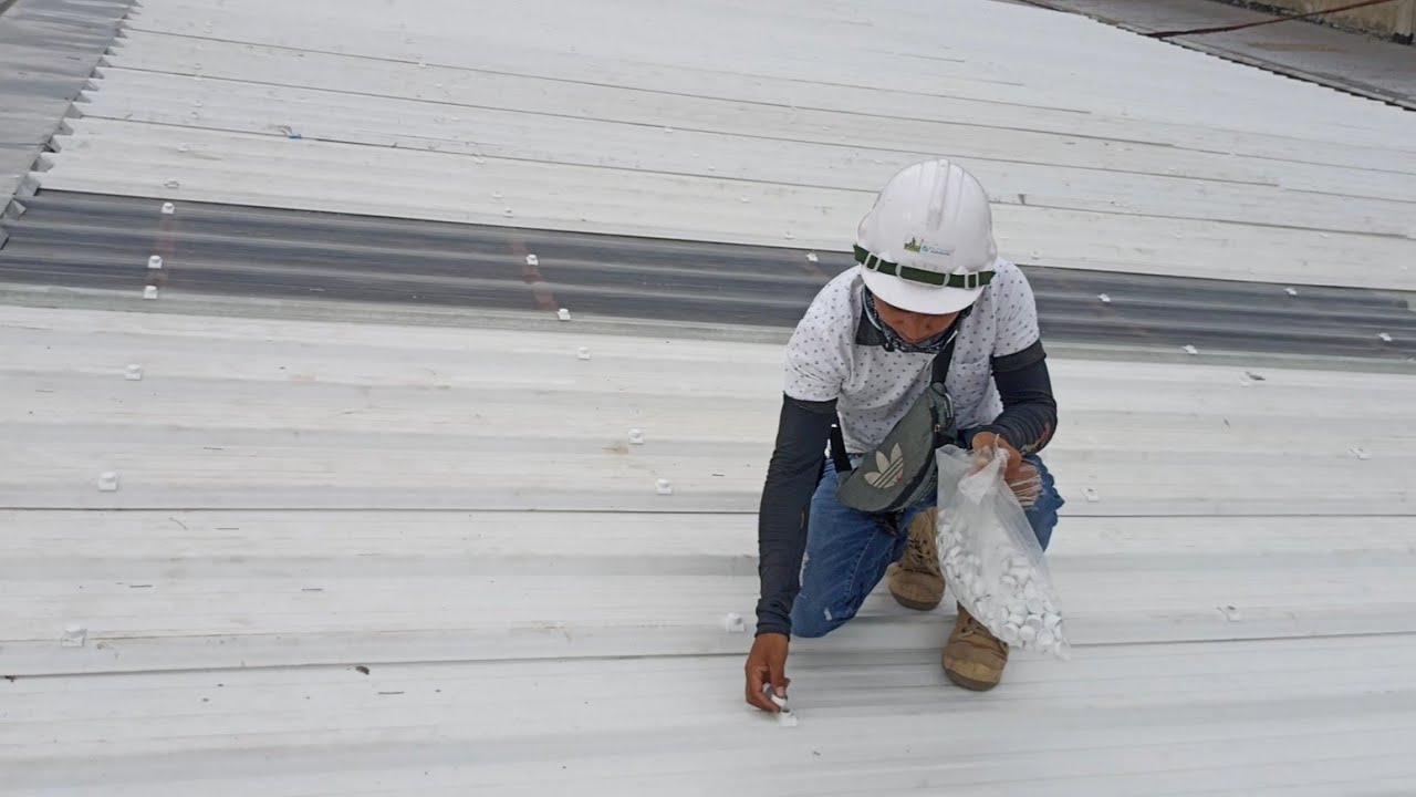 How To Put a Cap in UPVC Roofing/ Buhay Construction/Sunog sa init ...