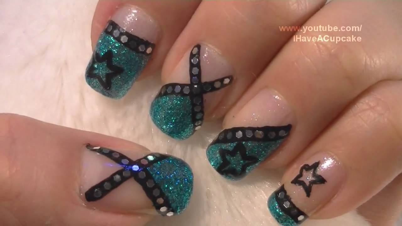 Blue Rocker Nail Art Tutorial / Arte para las unas Rockera Azul - YouTube