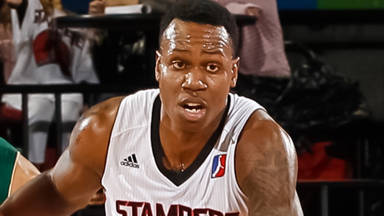 Highlights: Treveon Graham (17 points) vs. the Blue, 12/3/2015 - YouTube