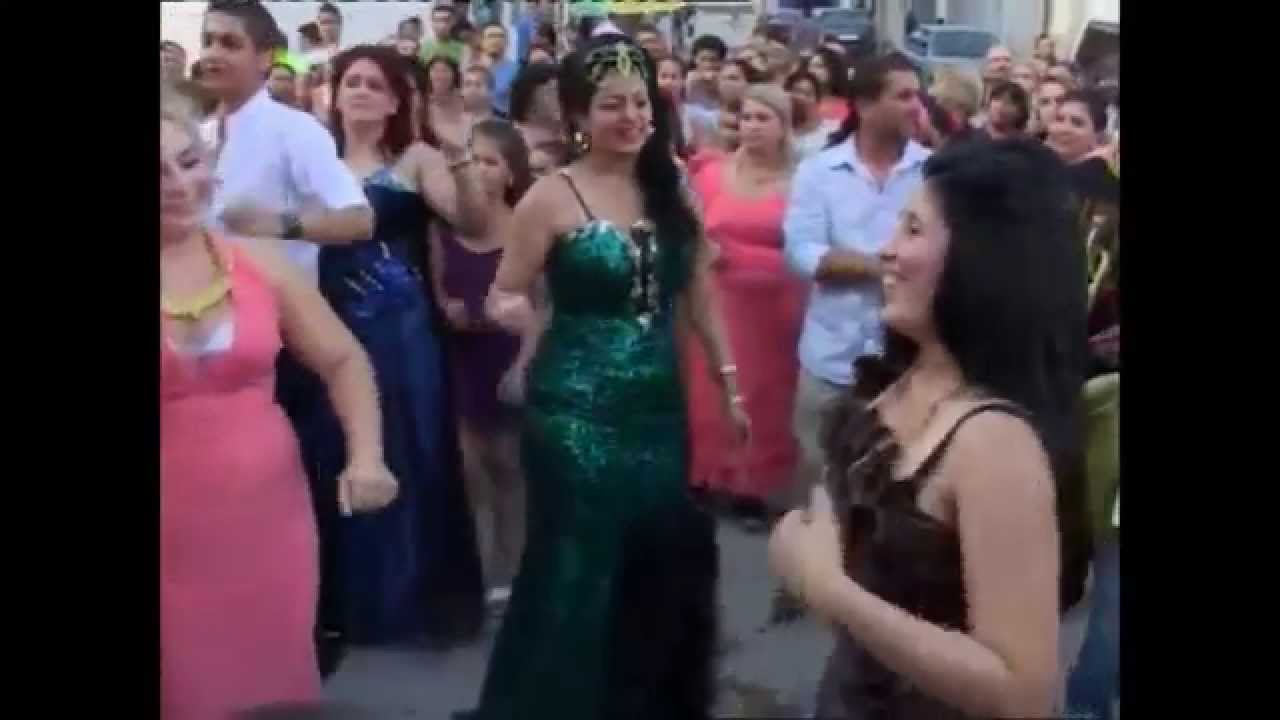Roman gelini acayip bişey - YouTube