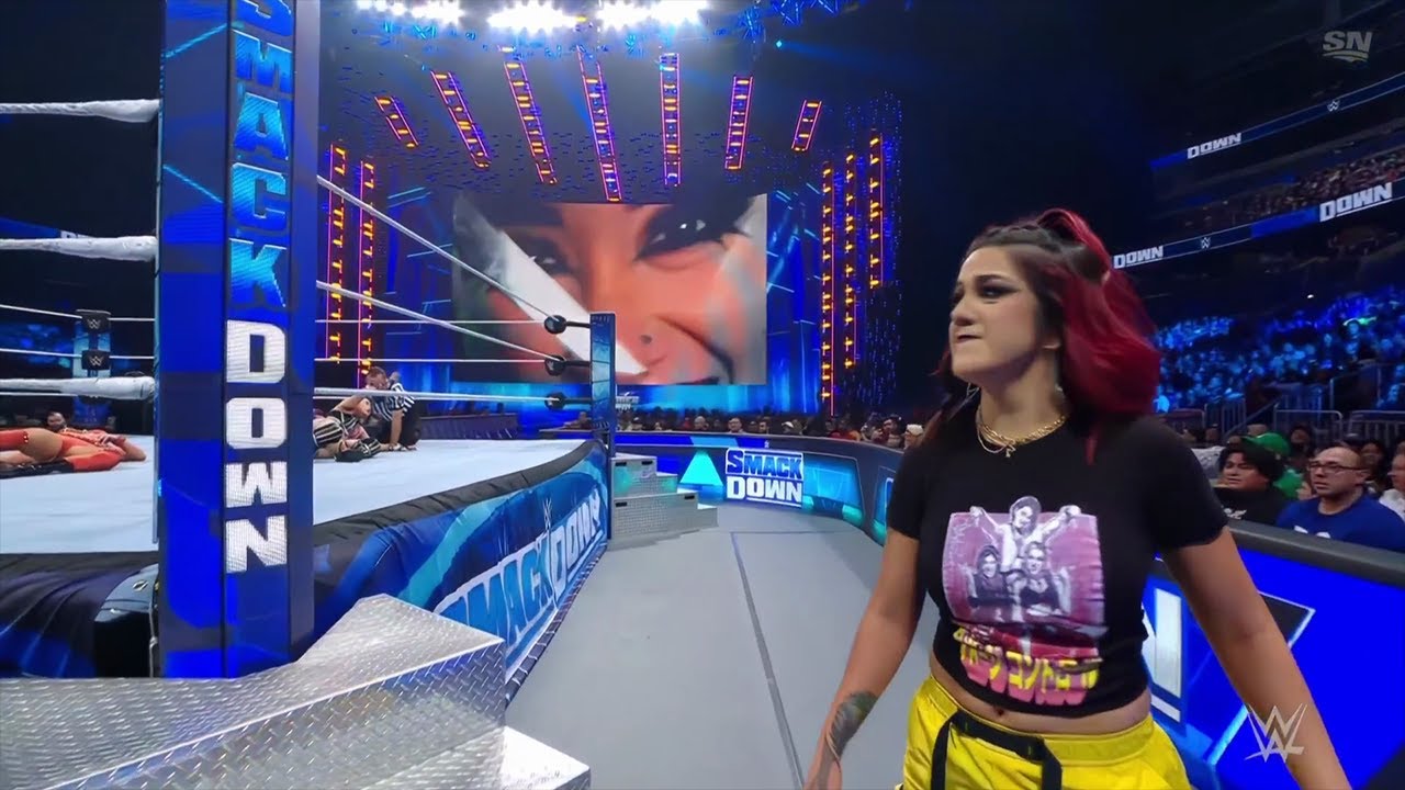 Shotzi Scares Bayley on WWE SmackDown (Jul. 21, 2023) - YouTube