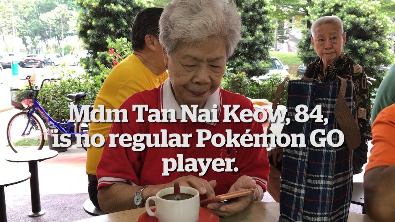 84-year-old Pokémon GO 'master' - YouTube