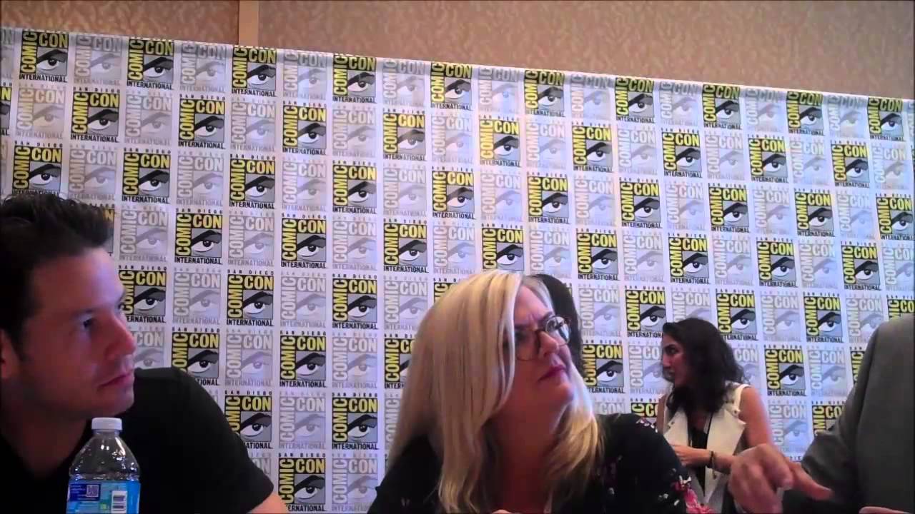 The Awesomes Cast Interview: San Diego Comic Con 2015 - YouTube