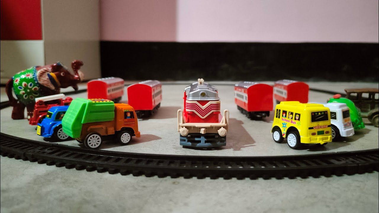 Rajdhani Express Train Journey | Centy Toys Indian Passenger Train ...