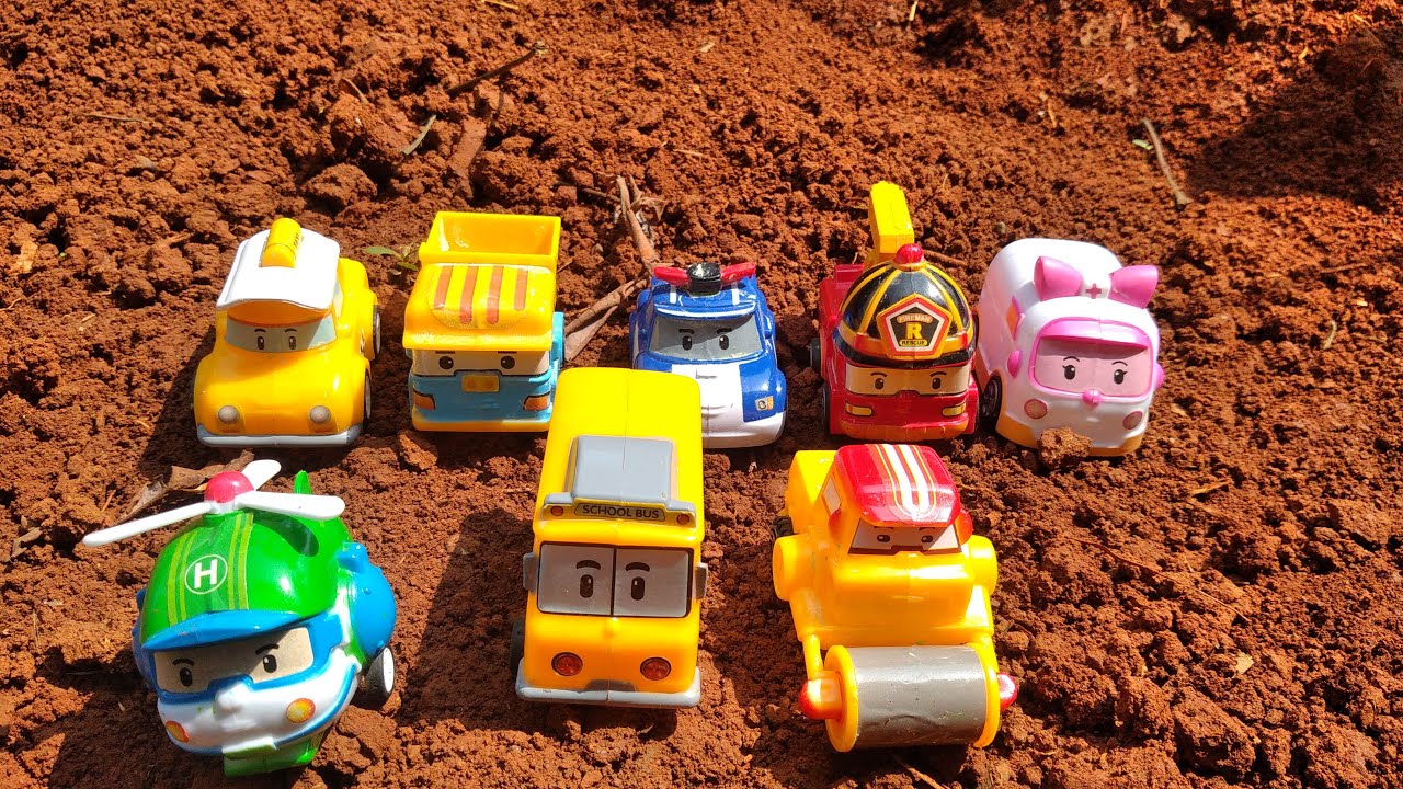 Robocar Poli || Drama Helly Menyelamatkan Kawan Kawan Dari Tebing ...