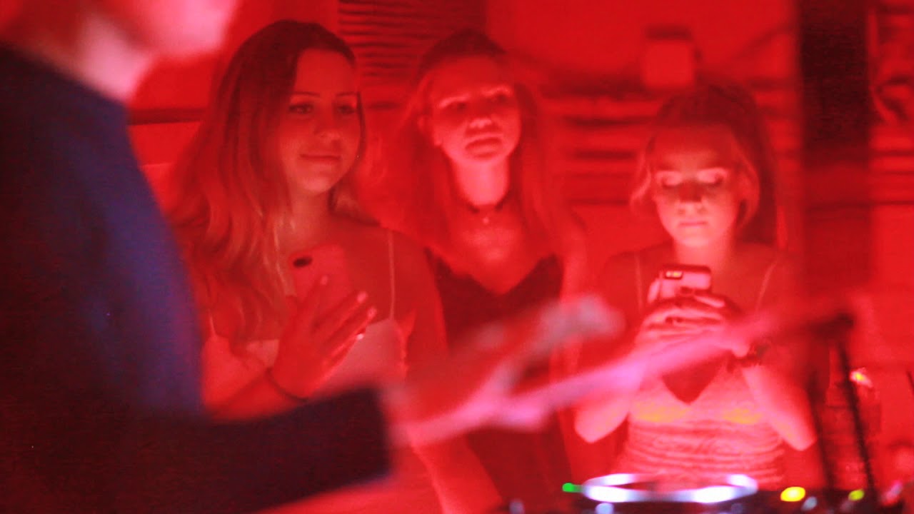 DJ Maurice Halsted Spinning at Drink NIght Club - YouTube