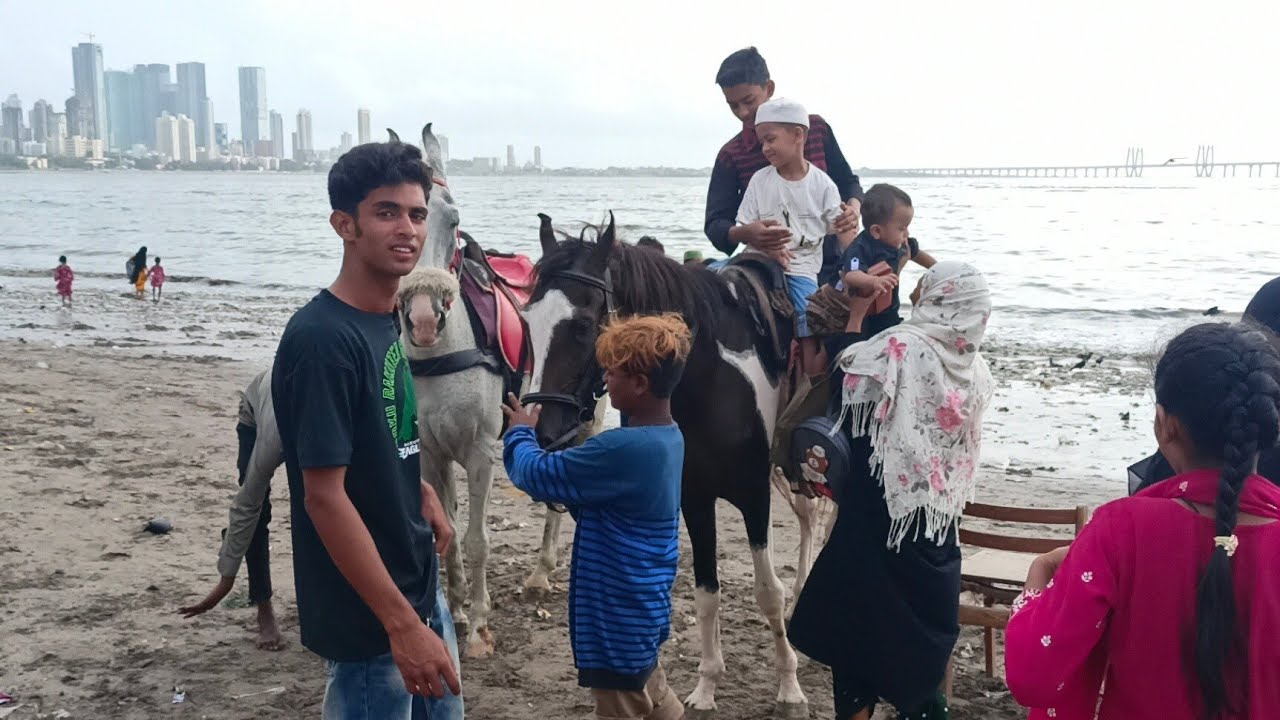 Mahim beach and slums. Muslim dargah. Dadar Siddhivinayak Temple ...