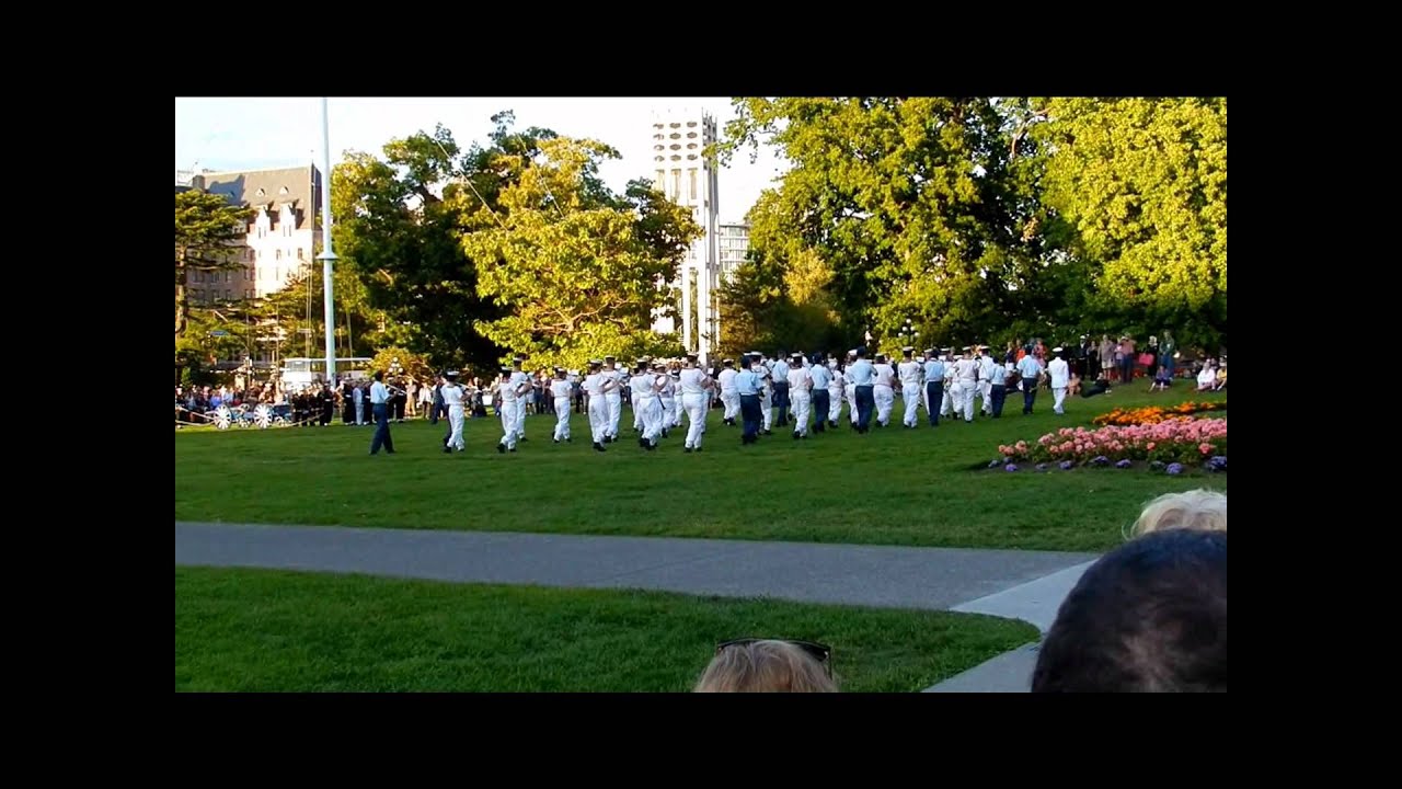 HMCS Quadra CofF 2011 - By Land and Sea, Quadra - YouTube