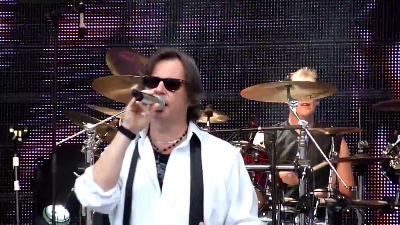 RUNRIG "Only the Brave" - YouTube