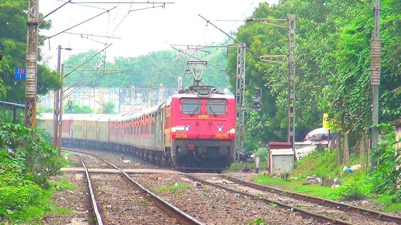 Restless | Howrah- Pune Duronto Express led by Howrah WAP-4 - YouTube