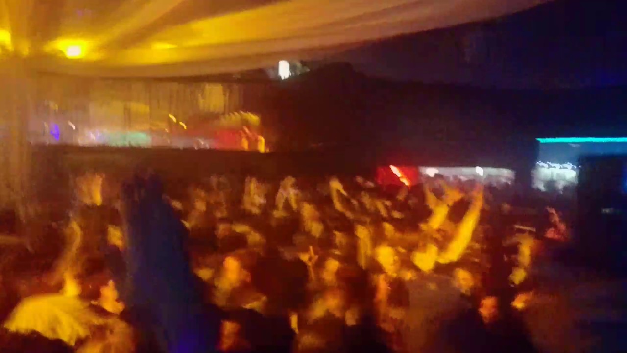 Fatboy Slim @ Lush Portrush Jan 17 - YouTube