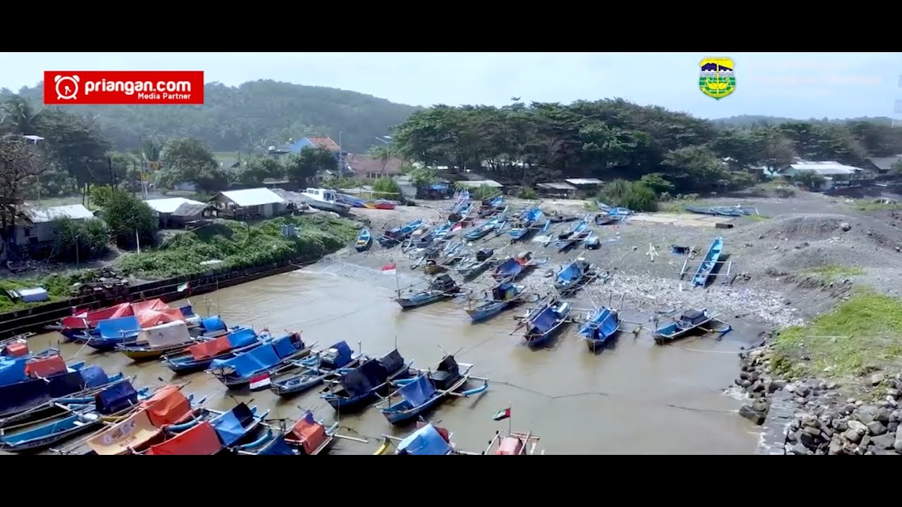 Liburan Seru di Tasikmalaya: Pantai Pamayang - YouTube