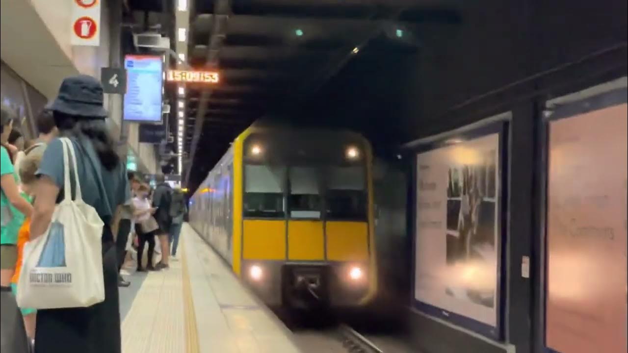 Tangara T Set Arriving Into Town Hall Platform 4 | T4: Waterfall via Banksia Service - YouTube