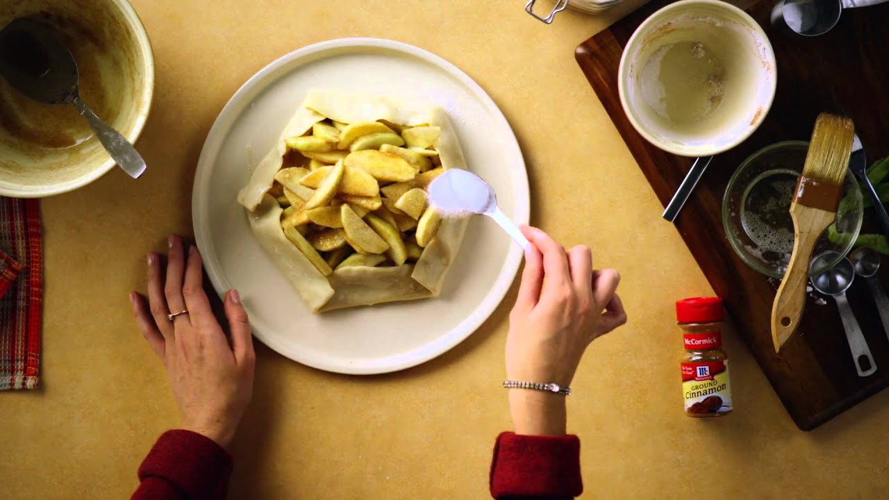 Friendsgiving Dessert: Apple Tart Recipe - Pure Brings Us Home ...