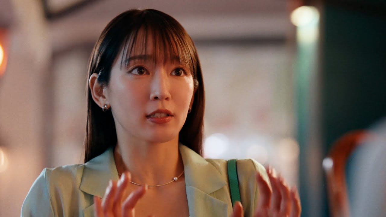 吉岡里帆＆板垣李光人が映画のような運命的な出会い！？ ZOZOTOWN新TVCM「出会える服、着てますか？～雨宿り～」篇 - YouTube