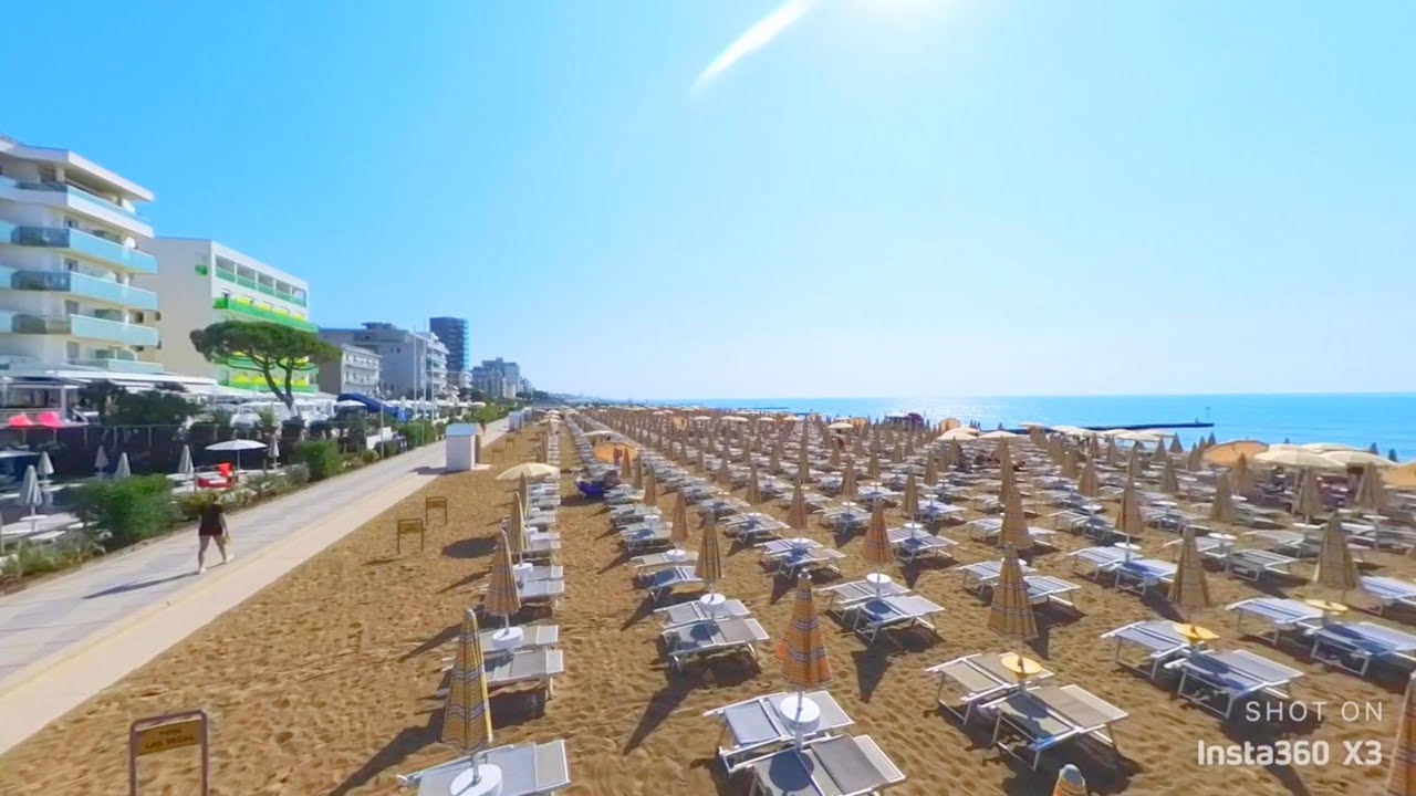 Best things to do in Jesolo Beach Italy I Night Life in Lido di Jesolo ...