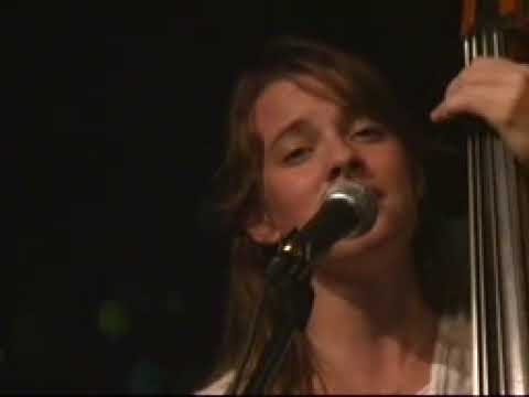 L'Angelus Ti Yeaux Noir with Johnny on Piano - YouTube