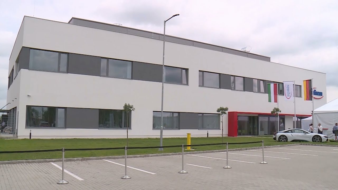 Az Infineon Technologies Kft. új központi épületének avatója Cegléden ...