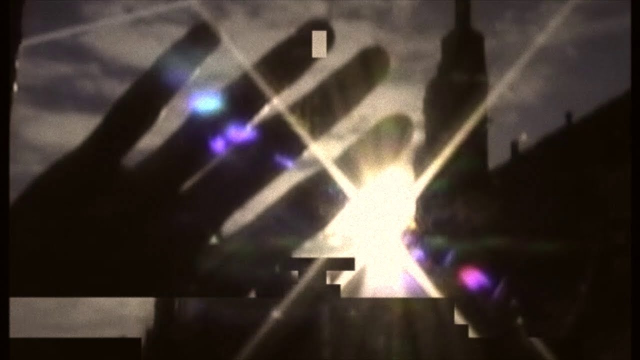 Tom VR - Feathers - YouTube