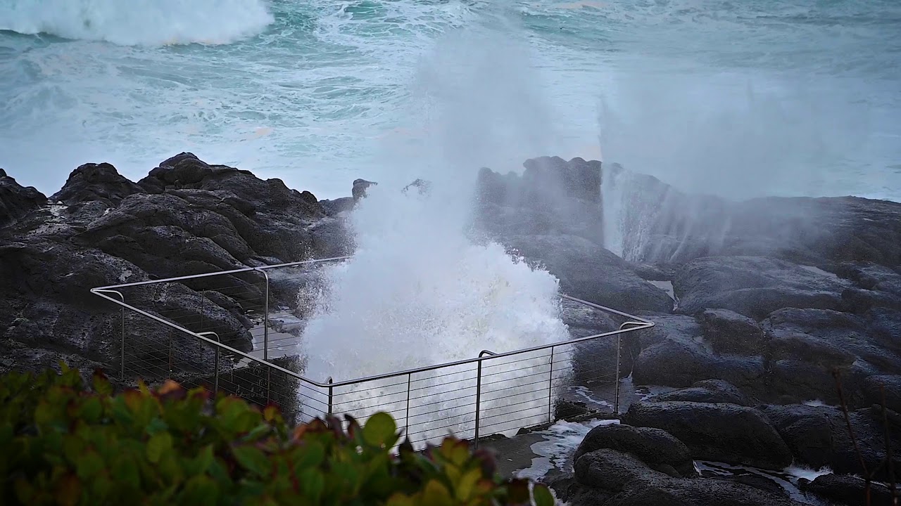 Boiler Bay King Tide Blow Hole - YouTube