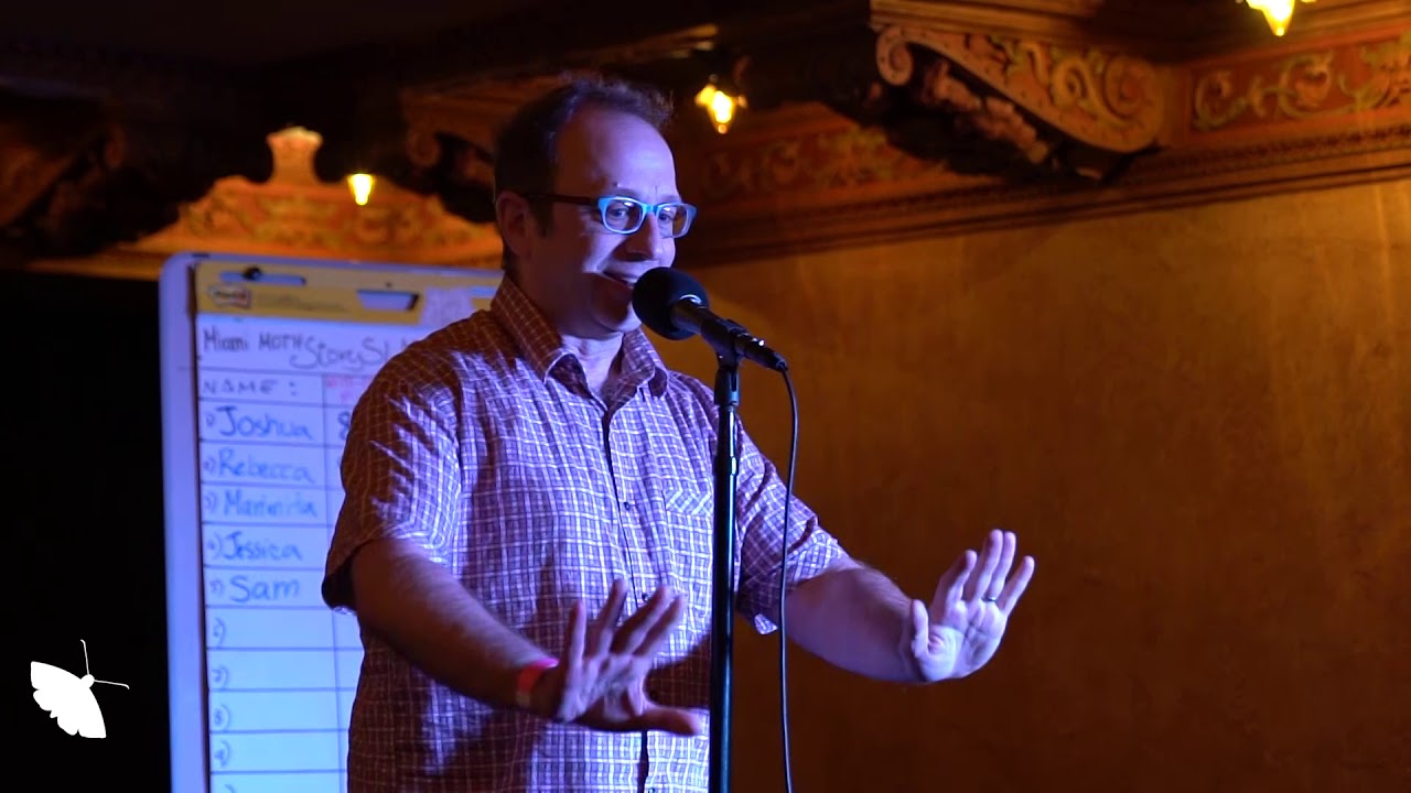 Sam Blackman - The Moth StorySLAM Miami - "Caught" (April 2018) - YouTube