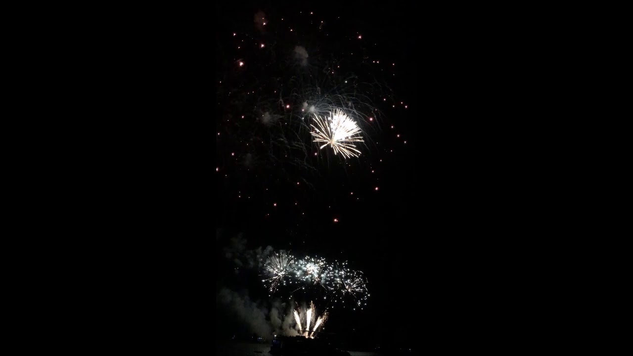 Fireworks amazing grace - YouTube