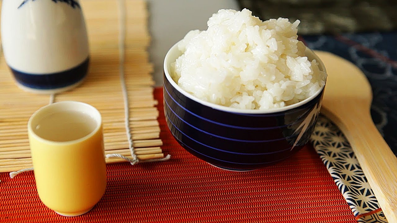 Comment faire du riz à sushi - YouTube