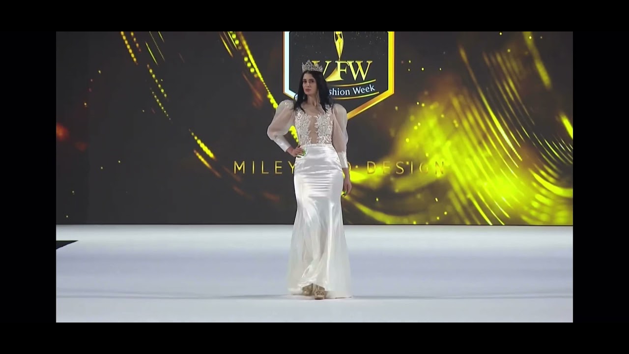 Youmn miss Syria fashion week Dubai - YouTube