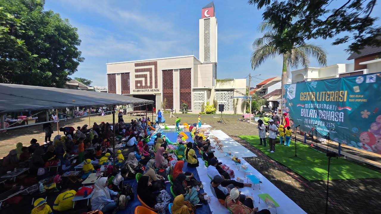 Gema Literasi: Bulan Bahasa, 1000 Buku 1000 Inspirasi - YouTube