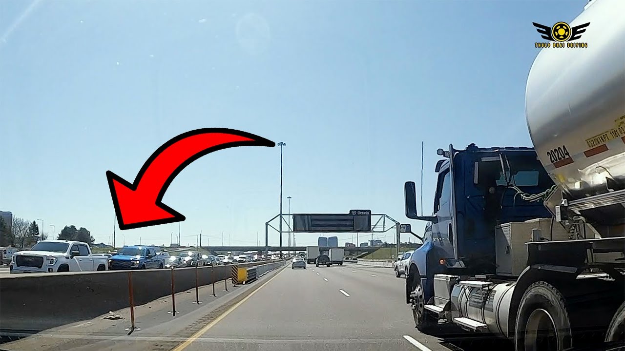 Highway 401 East Car Accident Cause Traffic Jam Today - YouTube