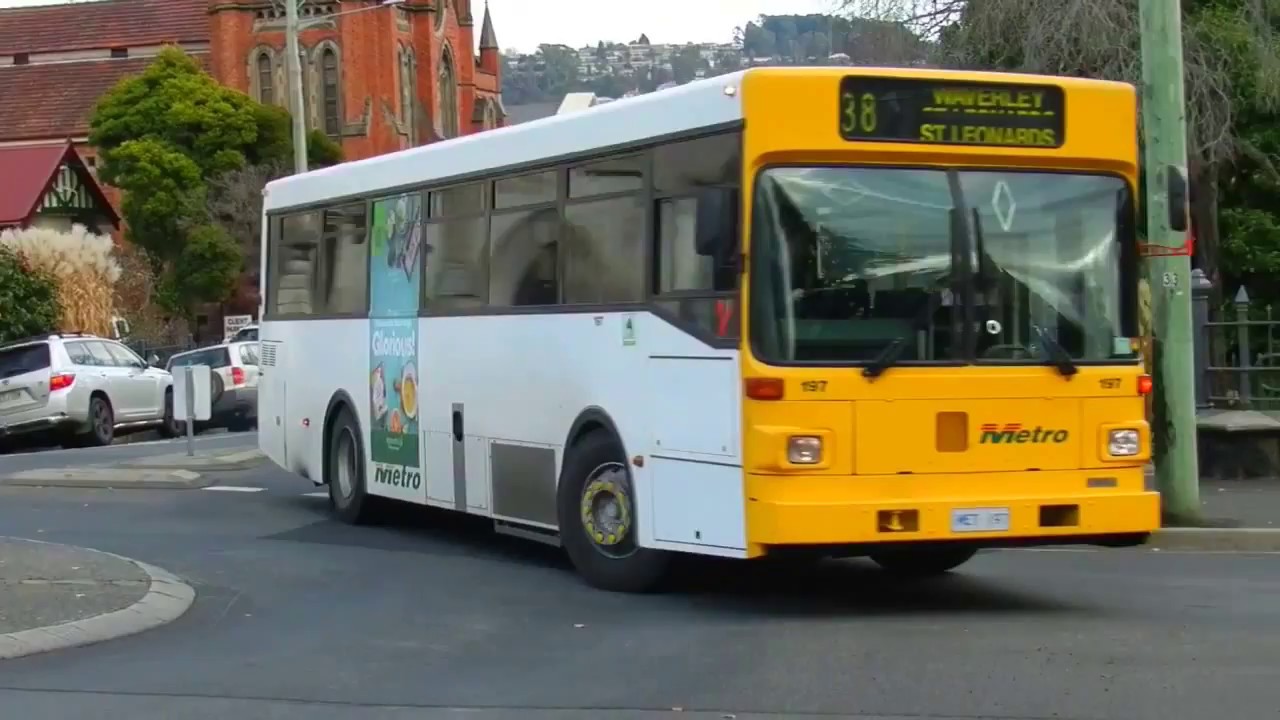 Metro Tasmania buses 331 and 197 on St John Street Launceston. - YouTube