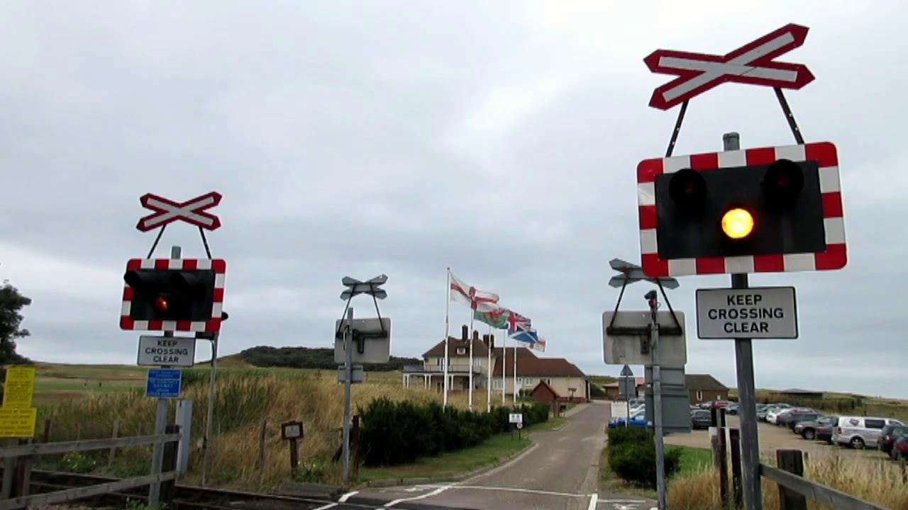 Sheringham (Sweetbriar Lane) Level Crossing - 17th/18th August, 2018 ...