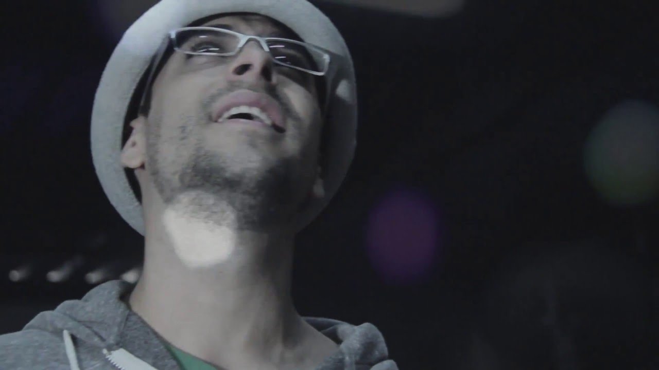 Cerca - Soy Agape Ft. (Raúl Muñoz - Piano) - YouTube
