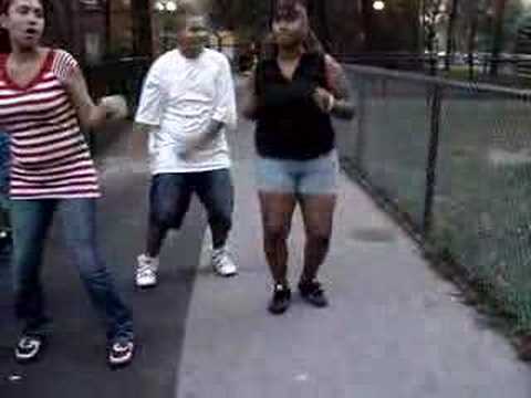 super man dat hoe/crank dat superman..commmonsz style - YouTube