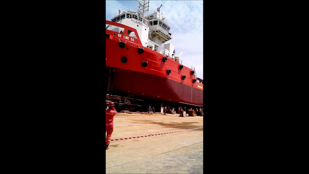 Ship launching of SK LINE 50 - YouTube