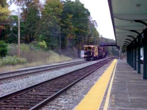 CSX W055 at White Sulphur Springs, WV 10/10/11 Loram with nice horn! - YouTube