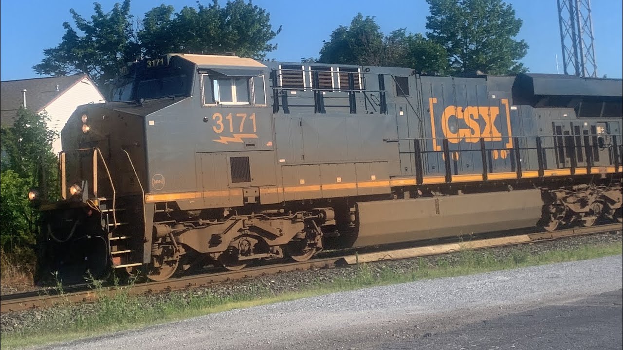 CSX I031-16 with 3171 Leading - YouTube