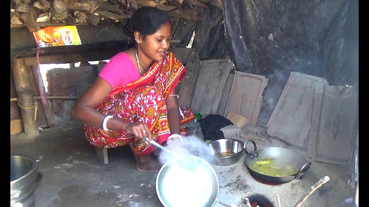 Village Women Cooking #Red Vola Fish With Potato Brinjal And Tomato # ...