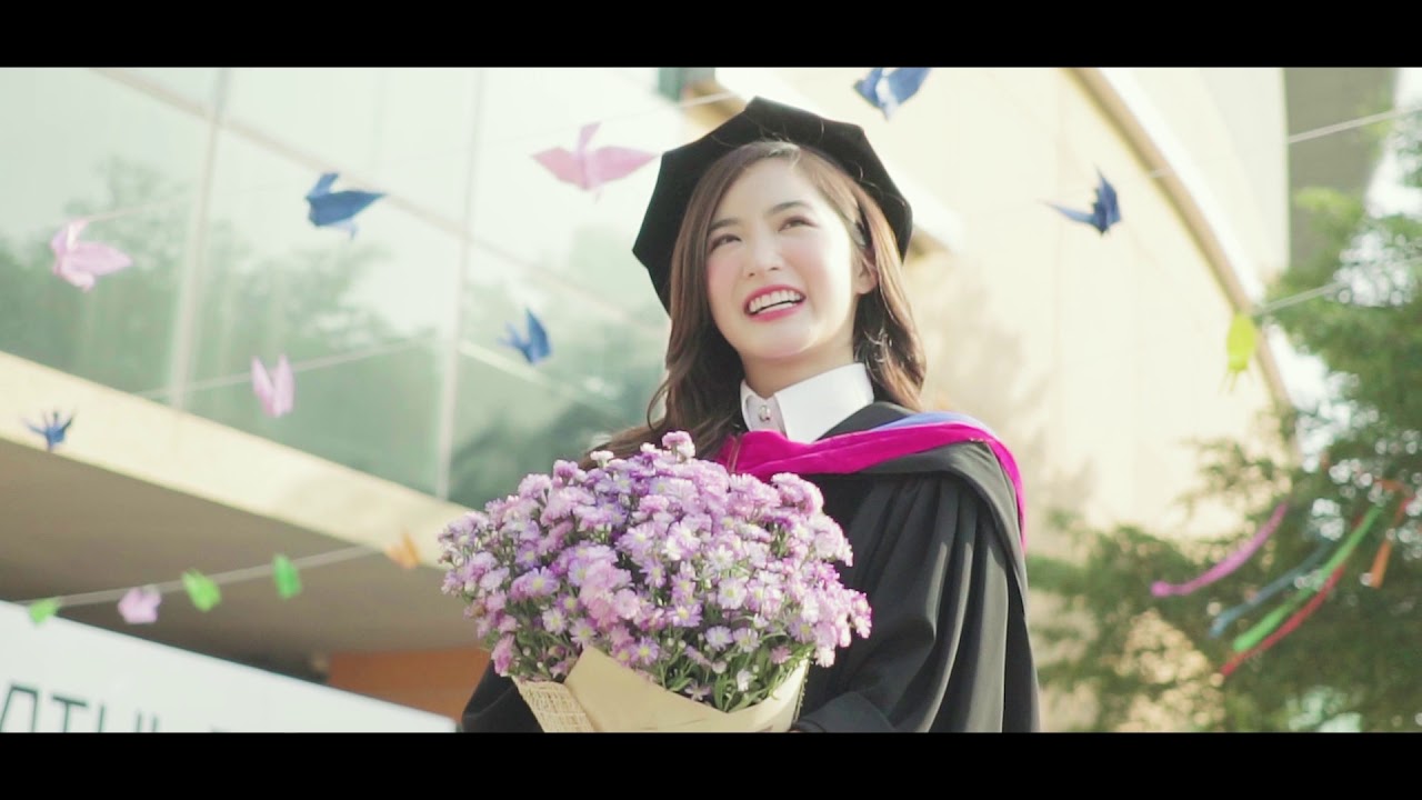 Rangsit University holds the Commencement Ceremony 2017 - YouTube