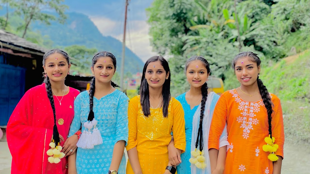 Remixed short video//bandipuraima// Hoina hola ra// Dance of 5 sister’s ...