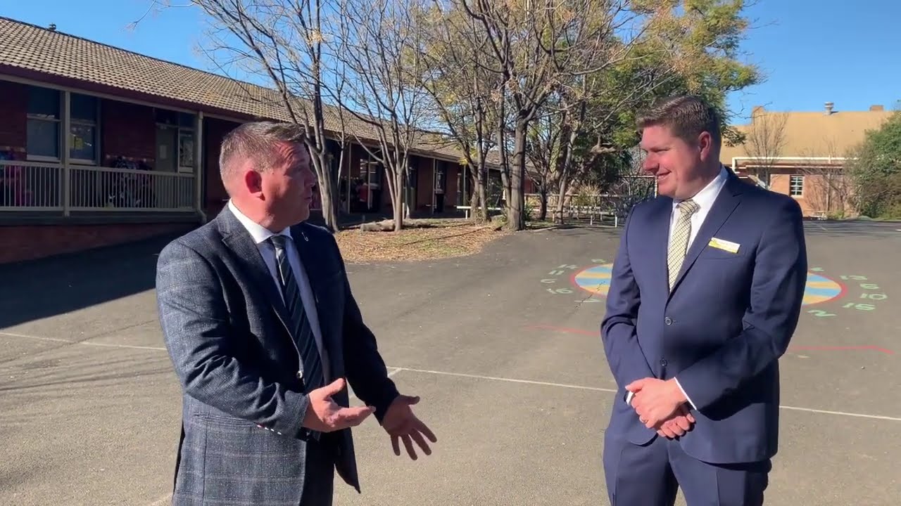 Mudgee PS Toilets - YouTube